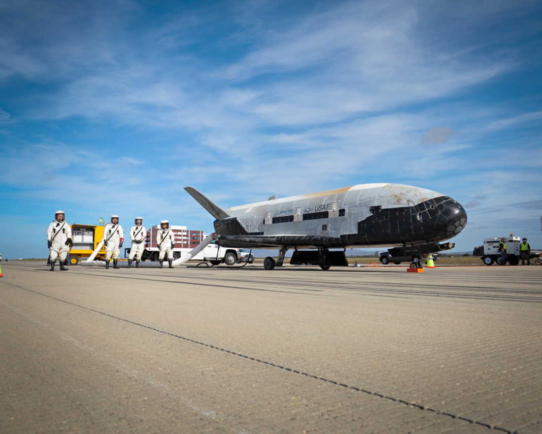 Boeing X 37B Da Record 718 Giorni Nello Spazio ScienceCuE